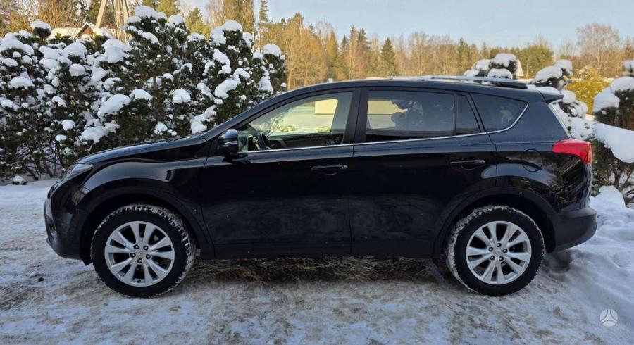 Melns Toyota RAV4 2014 Utena, ar dzinēja tilpumu 2.00 L un nobraukumu 149 tūkst. km par 12900 €, foto 26 vietnē AUTOMOTO.COM.LV