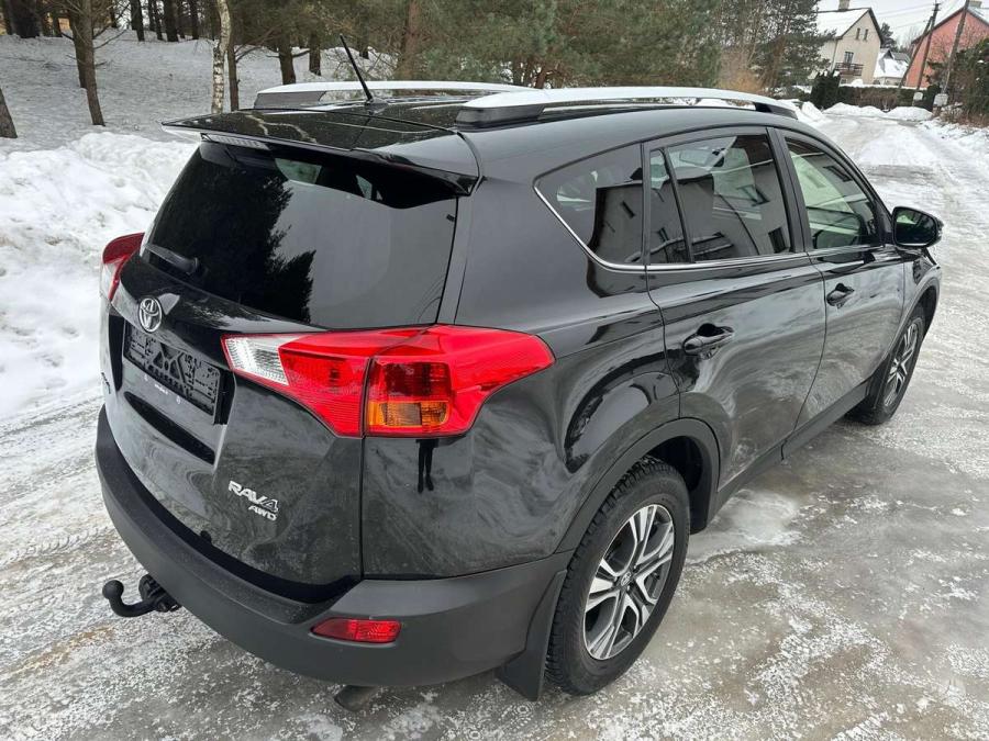 Black Toyota RAV4 2014 in Vilnius, with an engine capacity of 2.00 L and mileage of 293 thousand km for 10200 €, photo 13 on AUTOMOTO.COM.LV
