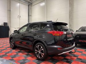 Black Toyota RAV4 2014 in Vilnius, with an engine capacity of 2.23 L and mileage of 180 thousand km for 13200 €, photo 6 on AUTOMOTO.COM.LV