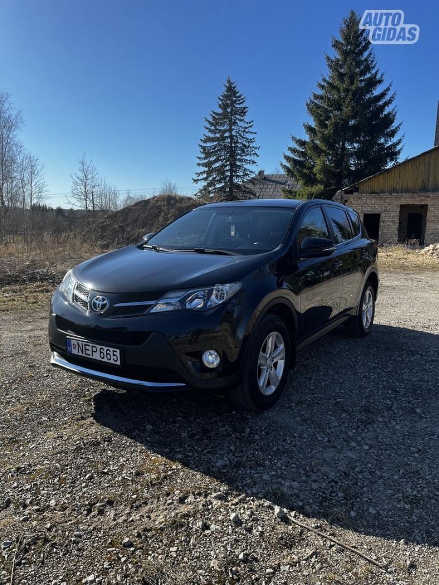 Black Toyota RAV4 2014 in Kelme, with an engine capacity of 2.00 L and mileage of 265 thousand km for 12000 €, photo 1 on AUTOMOTO.COM.LV