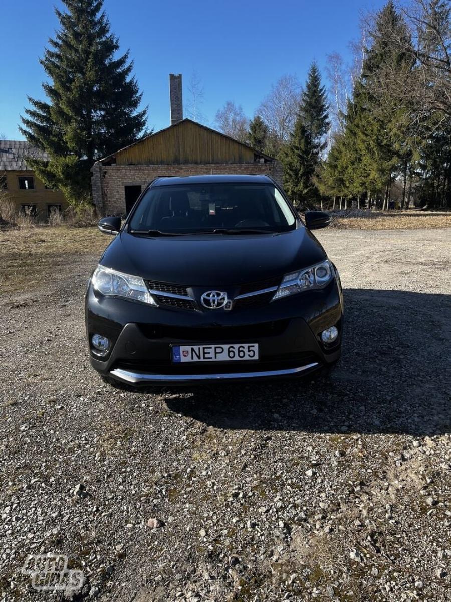 Black Toyota RAV4 2014 in Kelme, with an engine capacity of 2.00 L and mileage of 265 thousand km for 12000 €, photo 2 on AUTOMOTO.COM.LV