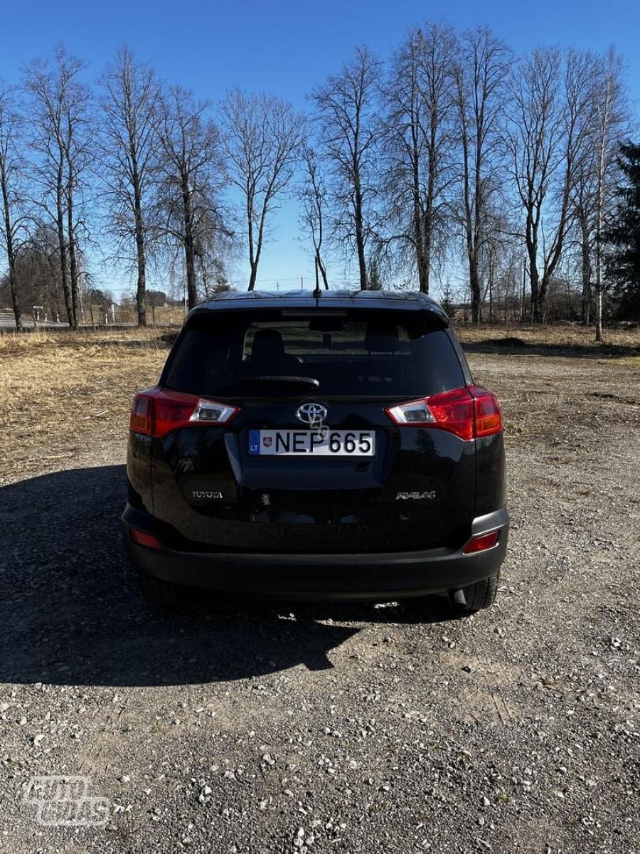 Black Toyota RAV4 2014 in Kelme, with an engine capacity of 2.00 L and mileage of 265 thousand km for 12000 €, photo 6 on AUTOMOTO.COM.LV