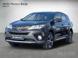 Black Toyota RAV4 2014 in Riga, with an engine capacity of 2.00 L and mileage of 198 thousand km for 10990 €, photo  on AUTOMOTO.COM.LV