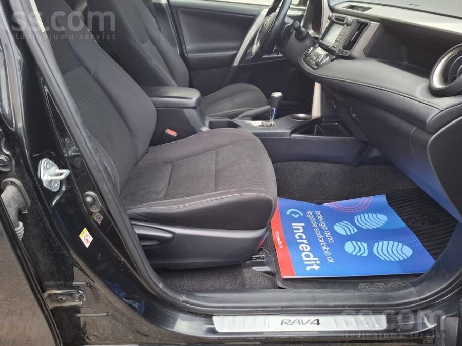 Melns Toyota RAV4 2014 Talsi, ar dzinēja tilpumu 2.20 L un nobraukumu 300 tūkst. km par 10500 €, foto 12 vietnē AUTOMOTO.COM.LV