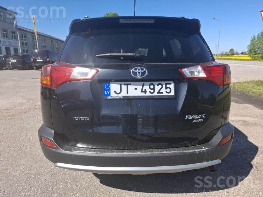Melns Toyota RAV4 2014 Talsi, ar dzinēja tilpumu 2.20 L un nobraukumu 300 tūkst. km par 10500 €, foto 18 vietnē AUTOMOTO.COM.LV