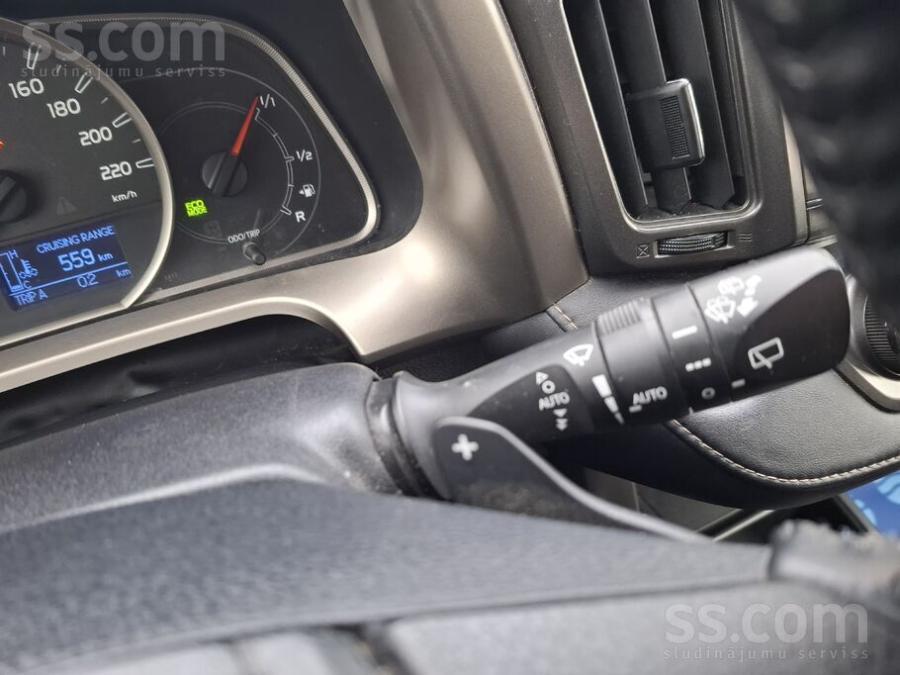 Melns Toyota RAV4 2014 Talsi, ar dzinēja tilpumu 2.20 L un nobraukumu 300 tūkst. km par 10500 €, foto 20 vietnē AUTOMOTO.COM.LV
