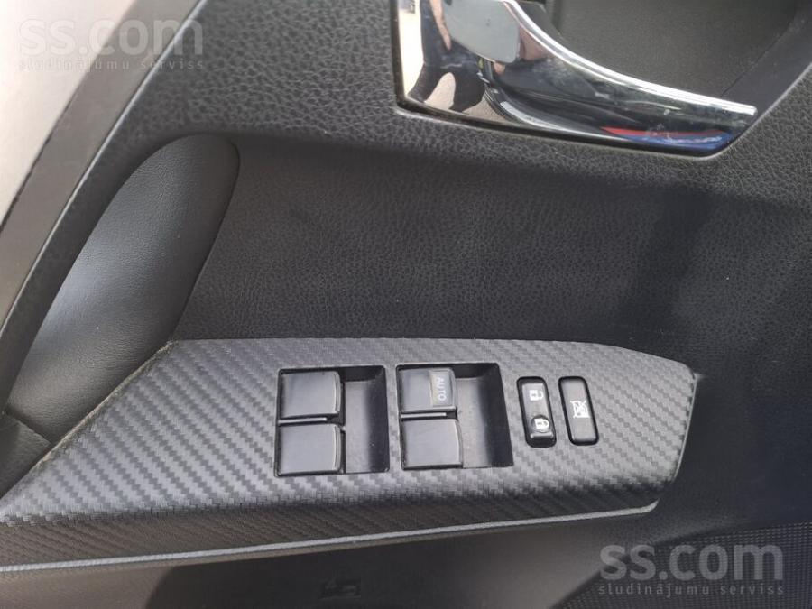 Melns Toyota RAV4 2014 Talsi, ar dzinēja tilpumu 2.20 L un nobraukumu 300 tūkst. km par 10500 €, foto 22 vietnē AUTOMOTO.COM.LV