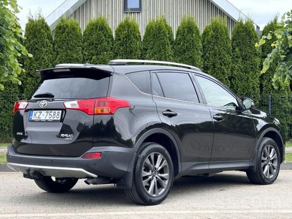 Melns Toyota RAV4 2014 Rīga, ar dzinēja tilpumu 2.20 L un nobraukumu 284 tūkst. km par 9950 €, foto 8 vietnē AUTOMOTO.COM.LV