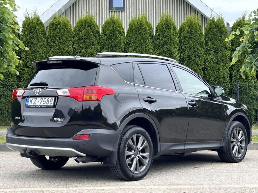 Melns Toyota RAV4 2014 Rīga, ar dzinēja tilpumu 2.20 L un nobraukumu 284 tūkst. km par 9950 €, foto 9 vietnē AUTOMOTO.COM.LV