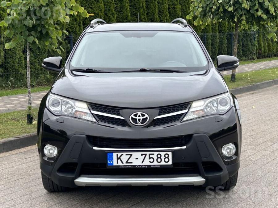 Melns Toyota RAV4 2014 Rīga, ar dzinēja tilpumu 2.20 L un nobraukumu 284 tūkst. km par 9950 €, foto 10 vietnē AUTOMOTO.COM.LV