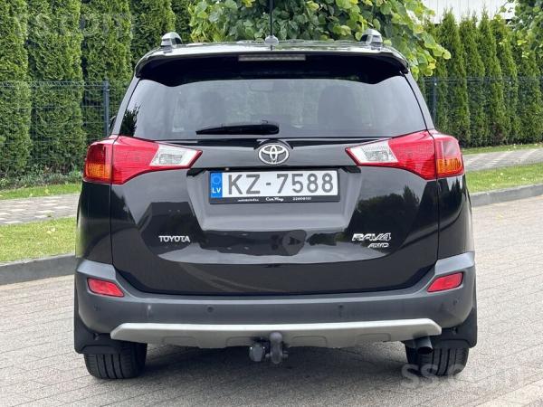Melns Toyota RAV4 2014 Rīga, ar dzinēja tilpumu 2.20 L un nobraukumu 284 tūkst. km par 9950 €, foto 10 vietnē AUTOMOTO.COM.LV