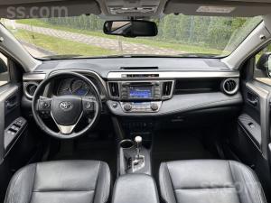 Melns Toyota RAV4 2014 Rīga, ar dzinēja tilpumu 2.20 L un nobraukumu 284 tūkst. km par 9950 €, foto 13 vietnē AUTOMOTO.COM.LV