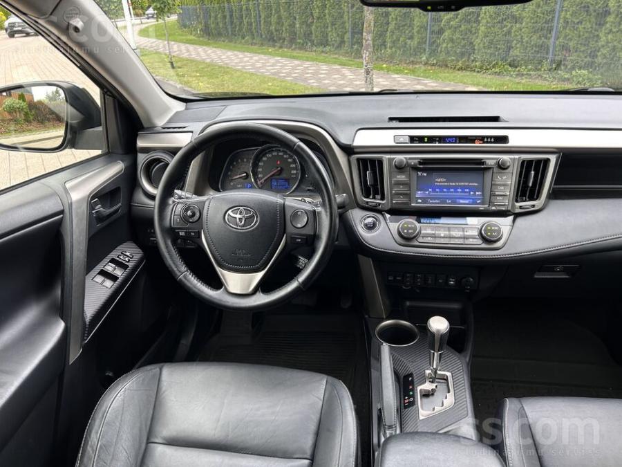 Melns Toyota RAV4 2014 Rīga, ar dzinēja tilpumu 2.20 L un nobraukumu 284 tūkst. km par 9950 €, foto 15 vietnē AUTOMOTO.COM.LV