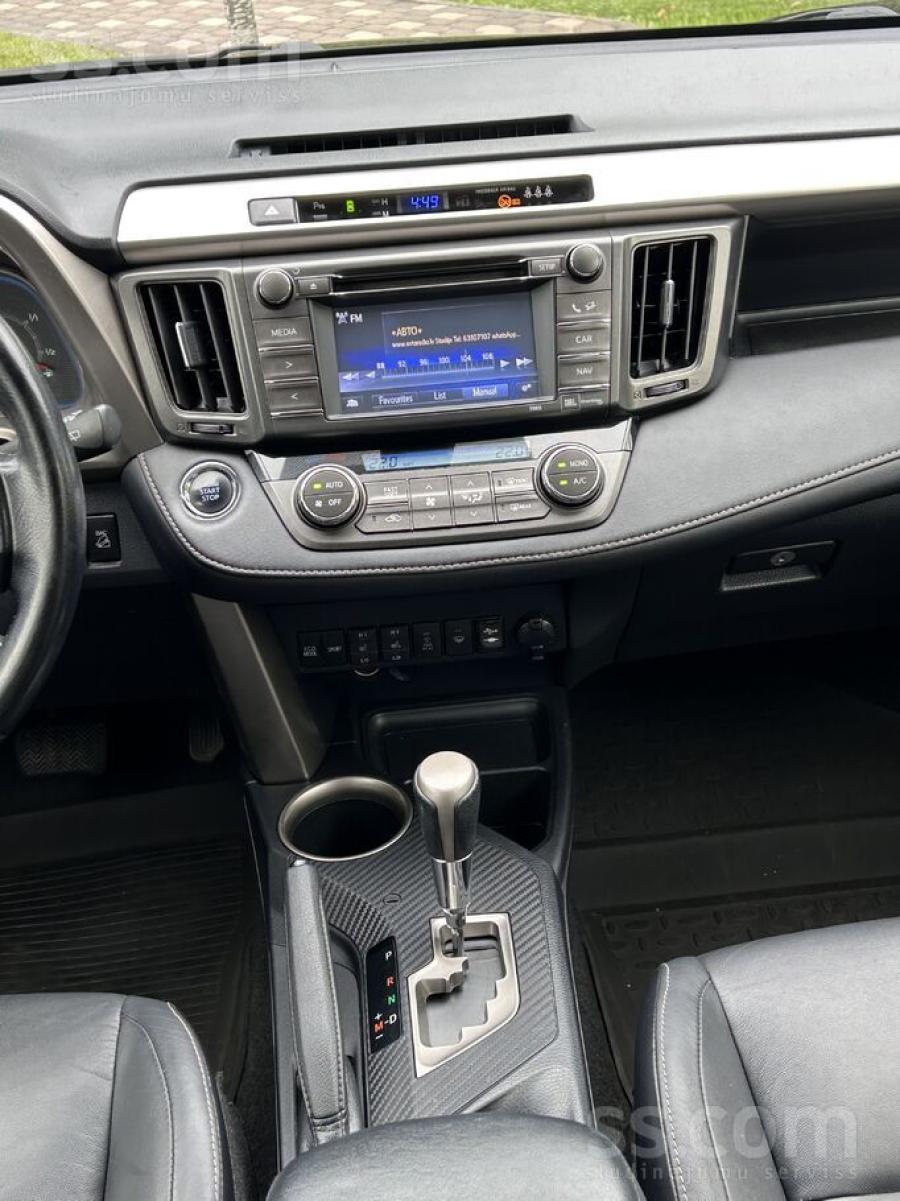 Melns Toyota RAV4 2014 Rīga, ar dzinēja tilpumu 2.20 L un nobraukumu 284 tūkst. km par 9950 €, foto 16 vietnē AUTOMOTO.COM.LV