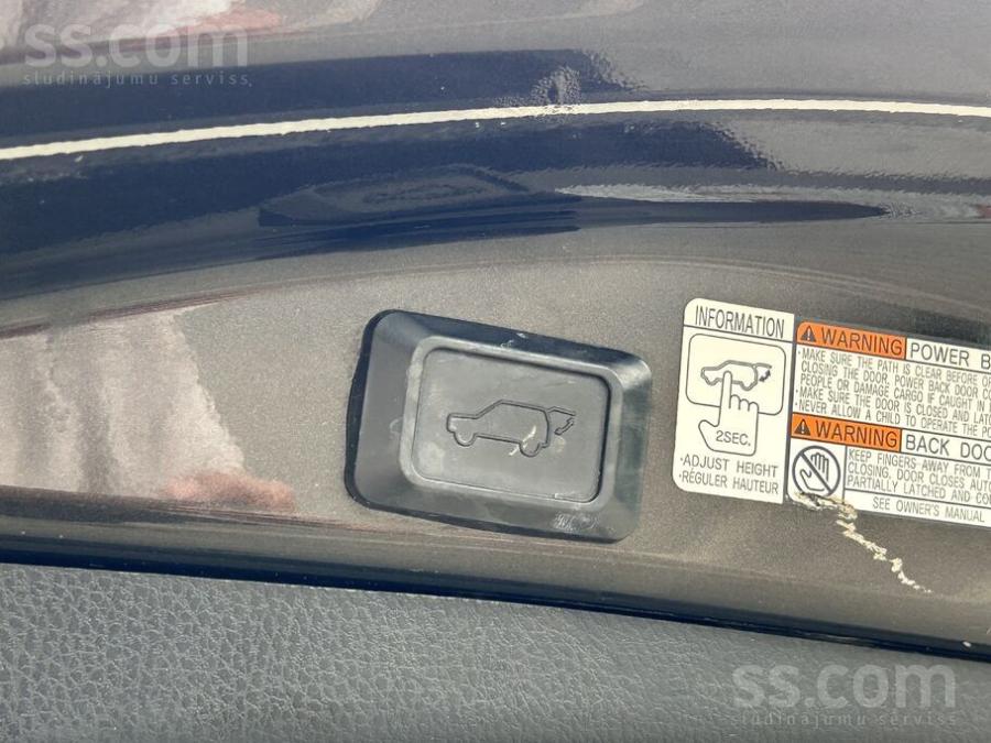 Melns Toyota RAV4 2014 Rīga, ar dzinēja tilpumu 2.20 L un nobraukumu 284 tūkst. km par 9950 €, foto 24 vietnē AUTOMOTO.COM.LV
