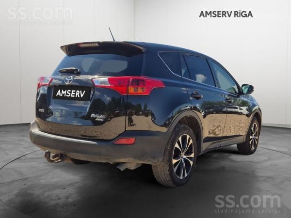 Melns Toyota RAV4 2014 Rīga, ar dzinēja tilpumu 2.00 L un nobraukumu 249 tūkst. km par 9700 €, foto 2 vietnē AUTOMOTO.COM.LV