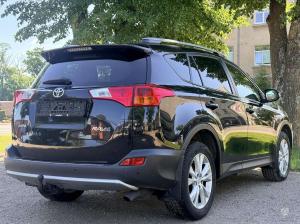 Melns Toyota RAV4 2014 Ukmergė, ar dzinēja tilpumu 2.00 L un nobraukumu 260 tūkst. km par 11750 €, foto 4 vietnē AUTOMOTO.COM.LV