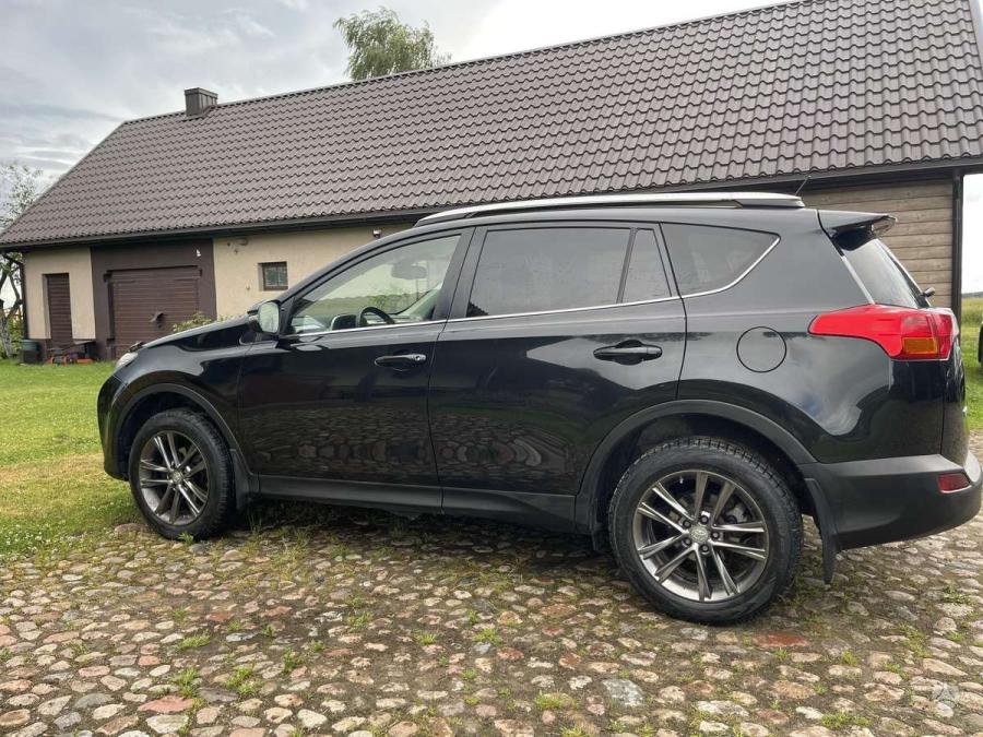 Melns Toyota RAV4 2014 Pasvalys, ar dzinēja tilpumu 2.23 L un nobraukumu 240 tūkst. km par 10999 €, foto 6 vietnē AUTOMOTO.COM.LV