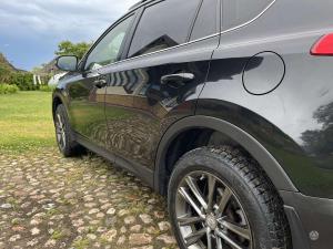 Melns Toyota RAV4 2014 Pasvalys, ar dzinēja tilpumu 2.23 L un nobraukumu 240 tūkst. km par 10999 €, foto 7 vietnē AUTOMOTO.COM.LV