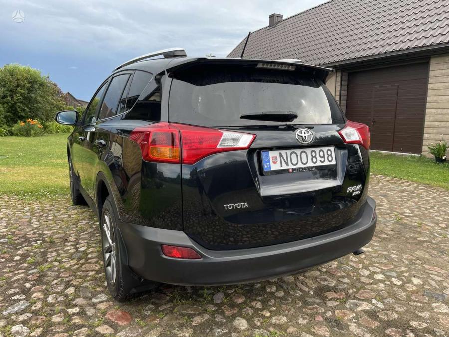 Melns Toyota RAV4 2014 Pasvalys, ar dzinēja tilpumu 2.23 L un nobraukumu 240 tūkst. km par 10999 €, foto 8 vietnē AUTOMOTO.COM.LV