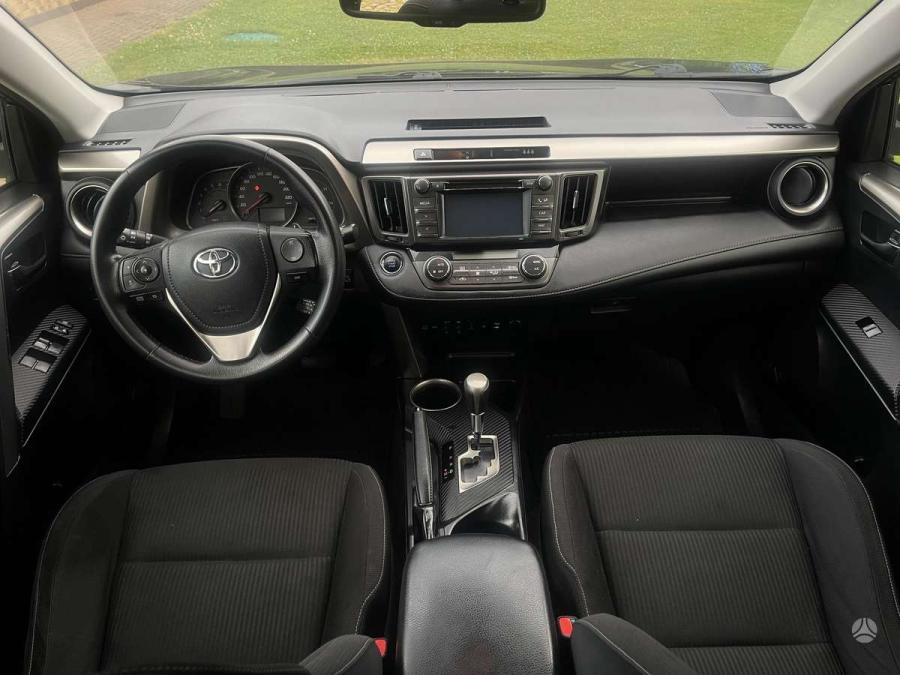 Melns Toyota RAV4 2014 Pasvalys, ar dzinēja tilpumu 2.23 L un nobraukumu 240 tūkst. km par 10999 €, foto 18 vietnē AUTOMOTO.COM.LV