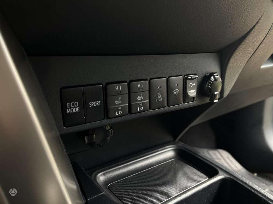 Melns Toyota RAV4 2014 Pasvalys, ar dzinēja tilpumu 2.23 L un nobraukumu 240 tūkst. km par 10999 €, foto 22 vietnē AUTOMOTO.COM.LV