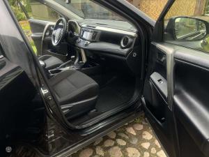 Melns Toyota RAV4 2014 Pasvalys, ar dzinēja tilpumu 2.23 L un nobraukumu 240 tūkst. km par 10999 €, foto 32 vietnē AUTOMOTO.COM.LV