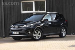 Melns Toyota RAV4 2014 Jelgava, ar dzinēja tilpumu 2.00 L un nobraukumu 326 tūkst. km par 9900 €, foto  vietnē AUTOMOTO.COM.LV