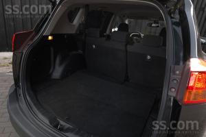 Melns Toyota RAV4 2014 Jelgava, ar dzinēja tilpumu 2.00 L un nobraukumu 326 tūkst. km par 9900 €, foto 13 vietnē AUTOMOTO.COM.LV