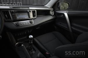 Melns Toyota RAV4 2014 Jelgava, ar dzinēja tilpumu 2.00 L un nobraukumu 326 tūkst. km par 9900 €, foto 15 vietnē AUTOMOTO.COM.LV