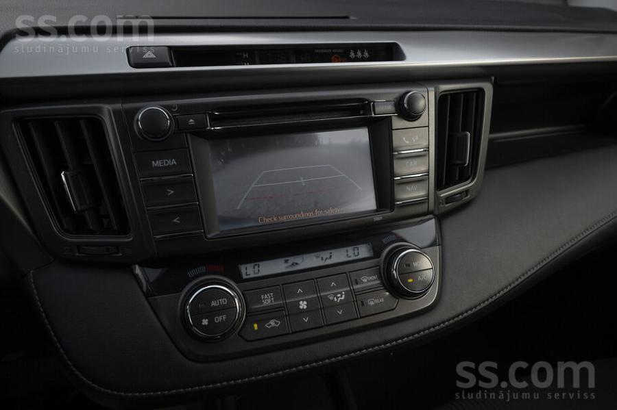 Melns Toyota RAV4 2014 Jelgava, ar dzinēja tilpumu 2.00 L un nobraukumu 326 tūkst. km par 9900 €, foto 17 vietnē AUTOMOTO.COM.LV