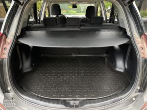 Black Toyota RAV4 2014 in Pasvalys, with an engine capacity of 2.20 L and mileage of 240 thousand km for 10800 €, photo 8 on AUTOMOTO.COM.LV