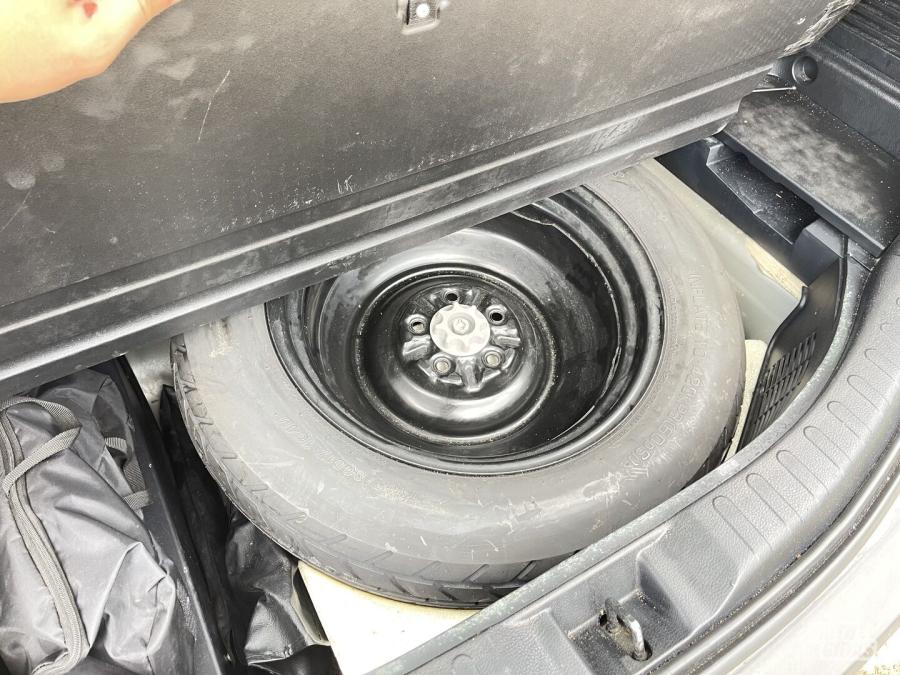 Black Toyota RAV4 2014 in Pasvalys, with an engine capacity of 2.20 L and mileage of 240 thousand km for 10800 €, photo 25 on AUTOMOTO.COM.LV