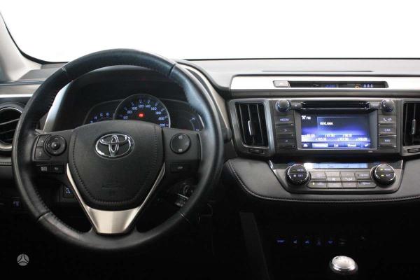 Melns Toyota RAV4 2014 Kauņa, ar dzinēja tilpumu 2.00 L un nobraukumu 158 tūkst. km par 12900 €, foto 5 vietnē AUTOMOTO.COM.LV