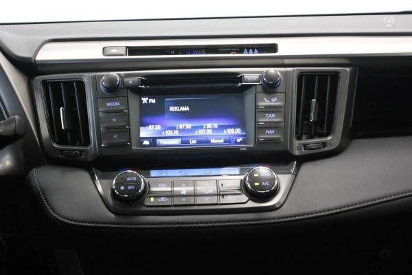 Melns Toyota RAV4 2014 Kauņa, ar dzinēja tilpumu 2.00 L un nobraukumu 158 tūkst. km par 12900 €, foto 10 vietnē AUTOMOTO.COM.LV