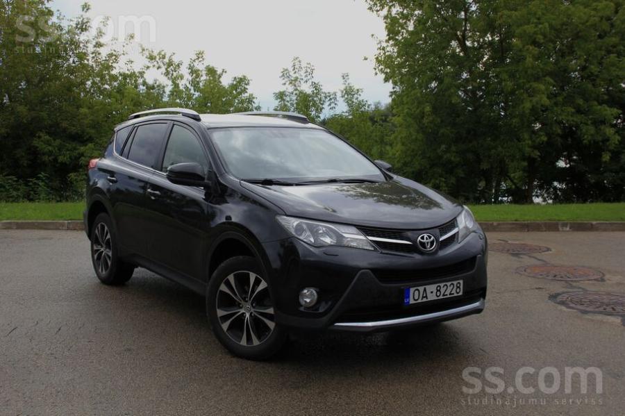 Melns Toyota RAV4 2014 Rīga, ar dzinēja tilpumu 2.00 L un nobraukumu 183 tūkst. km par 11800 €, foto 1 vietnē AUTOMOTO.COM.LV