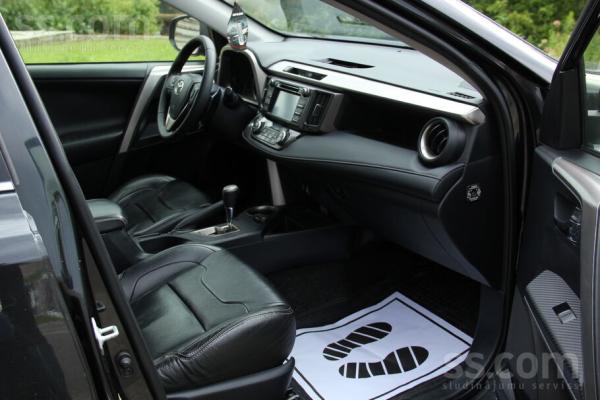 Melns Toyota RAV4 2014 Rīga, ar dzinēja tilpumu 2.00 L un nobraukumu 183 tūkst. km par 11800 €, foto 4 vietnē AUTOMOTO.COM.LV