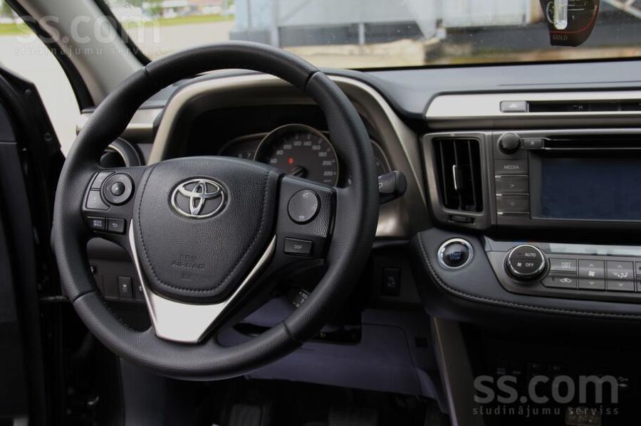 Melns Toyota RAV4 2014 Rīga, ar dzinēja tilpumu 2.00 L un nobraukumu 183 tūkst. km par 11800 €, foto 7 vietnē AUTOMOTO.COM.LV