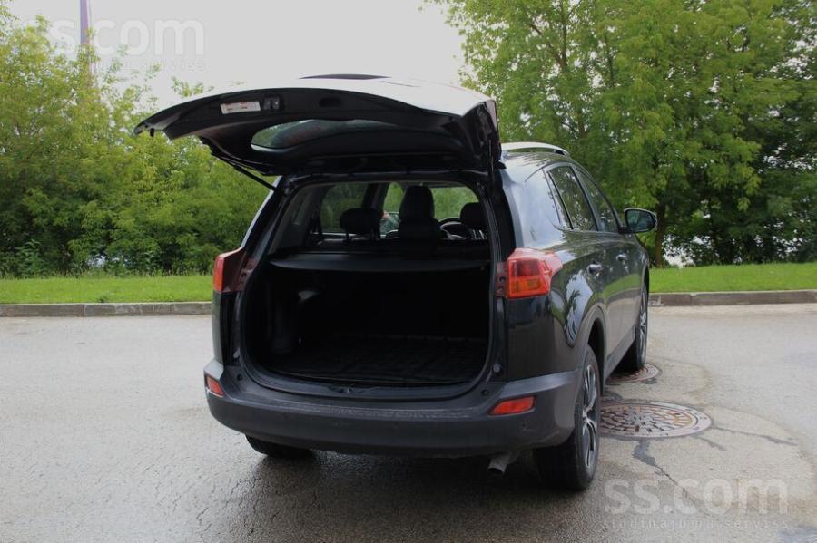 Melns Toyota RAV4 2014 Rīga, ar dzinēja tilpumu 2.00 L un nobraukumu 183 tūkst. km par 11800 €, foto 9 vietnē AUTOMOTO.COM.LV
