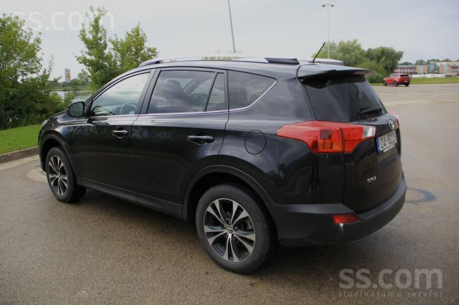 Melns Toyota RAV4 2014 Rīga, ar dzinēja tilpumu 2.00 L un nobraukumu 183 tūkst. km par 11800 €, foto 10 vietnē AUTOMOTO.COM.LV