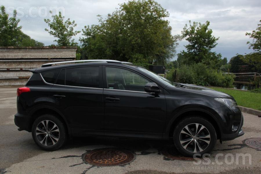 Melns Toyota RAV4 2014 Rīga, ar dzinēja tilpumu 2.00 L un nobraukumu 183 tūkst. km par 11800 €, foto 11 vietnē AUTOMOTO.COM.LV