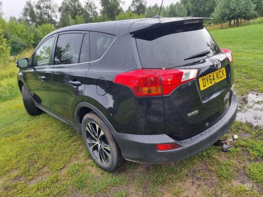 Melns Toyota RAV4 2014 Jonava, ar dzinēja tilpumu 2.20 L un nobraukumu 144 tūkst. km par 3999 €, foto 6 vietnē AUTOMOTO.COM.LV