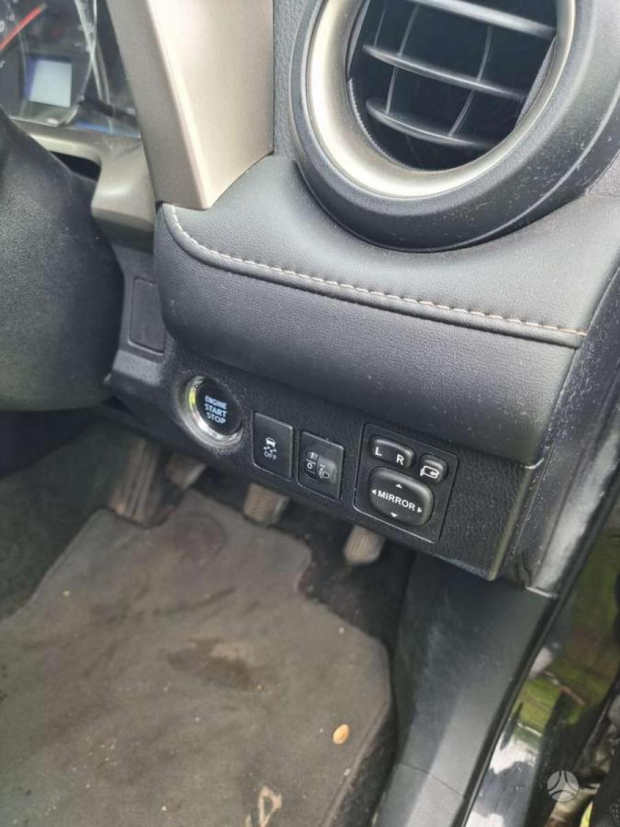 Melns Toyota RAV4 2014 Jonava, ar dzinēja tilpumu 2.20 L un nobraukumu 144 tūkst. km par 3999 €, foto 12 vietnē AUTOMOTO.COM.LV