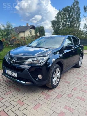 Melns Toyota RAV4 2014 Rīga, ar dzinēja tilpumu 2.20 L un nobraukumu 193 tūkst. km par 11500 €, foto  vietnē AUTOMOTO.COM.LV