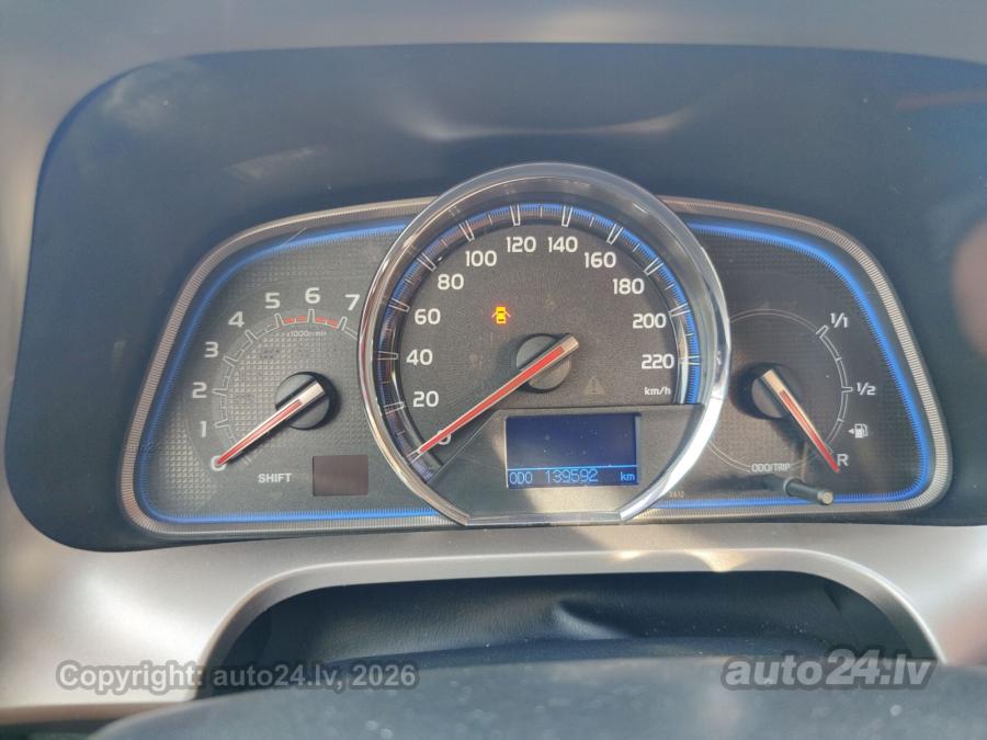 Black Toyota RAV4 2014 in Tallinn, with an engine capacity of 2.20 L and mileage of 165 thousand km for 14900 €, photo 9 on AUTOMOTO.COM.LV