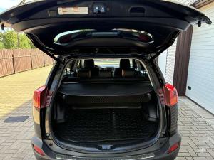Black Toyota RAV4 2014 in Siauliai, with an engine capacity of 2.00 L and mileage of 249 thousand km for 10990 €, photo 18 on AUTOMOTO.COM.LV