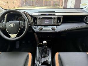 Black Toyota RAV4 2014 in Siauliai, with an engine capacity of 2.00 L and mileage of 249 thousand km for 10990 €, photo 24 on AUTOMOTO.COM.LV