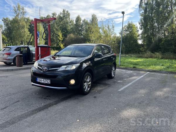 Melns Toyota RAV4 2014 Rīga, ar dzinēja tilpumu 2.20 L un nobraukumu 216 tūkst. km par 12150 €, foto 3 vietnē AUTOMOTO.COM.LV