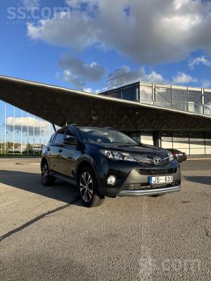 Melns Toyota RAV4 2014 Rīga, ar dzinēja tilpumu 2.00 L un nobraukumu 177 tūkst. km par 11500 €, foto  vietnē AUTOMOTO.COM.LV