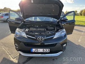 Melns Toyota RAV4 2014 Rīga, ar dzinēja tilpumu 2.00 L un nobraukumu 177 tūkst. km par 11500 €, foto 10 vietnē AUTOMOTO.COM.LV